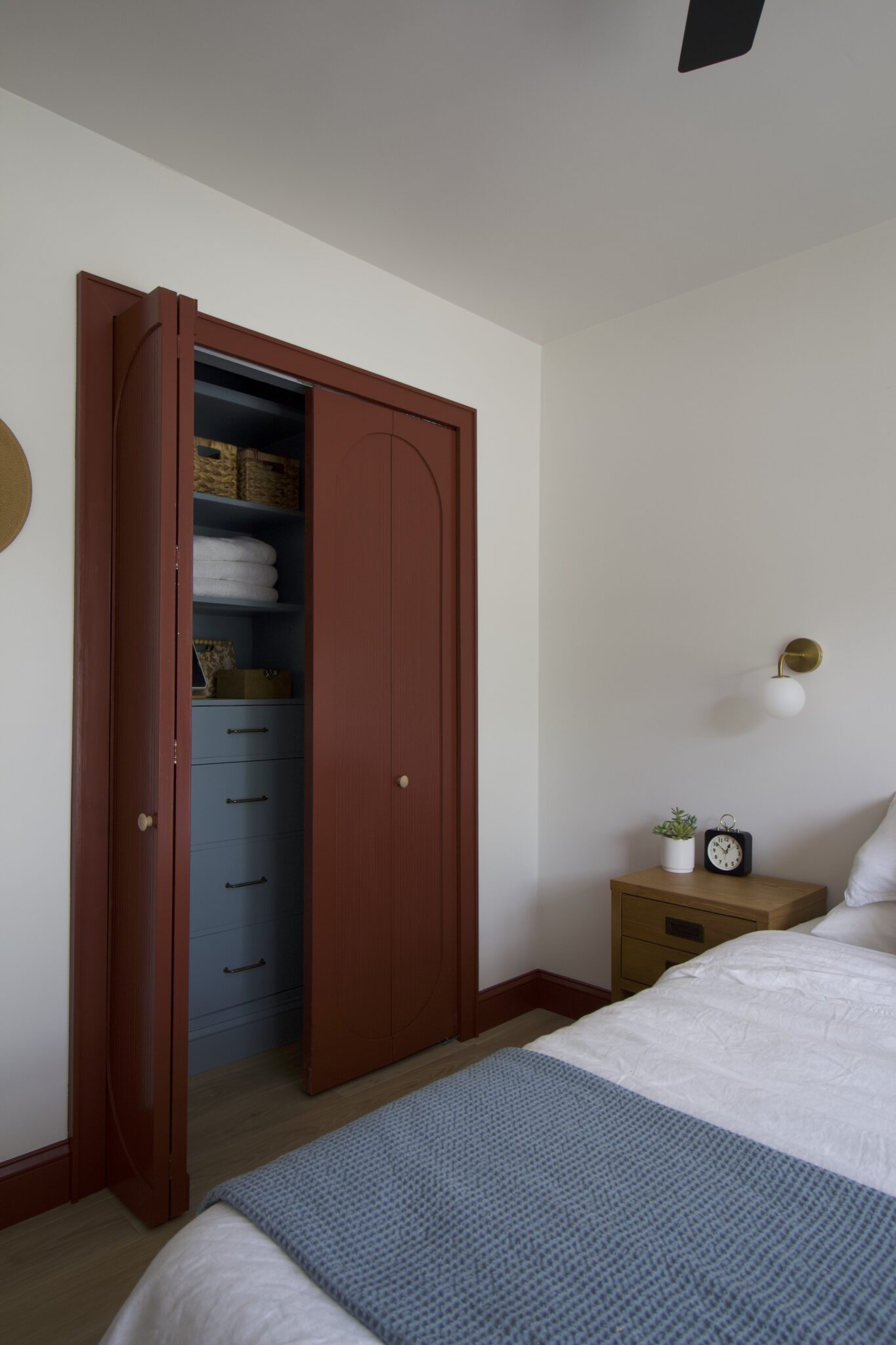 Accent Doors Indoors: The Ultimate Guide to the Trend Replacing Accent ...